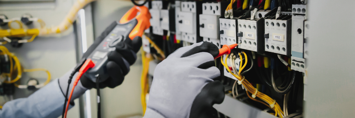 Top 5 Tips for Choosing the Right Electrical Contractors - Wesworth ...